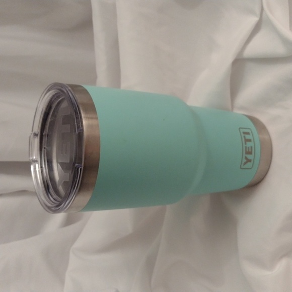 Yeti | Dining | Yeti Insulated Tumbler Rambler With Lid Mint Green 3oz ...
